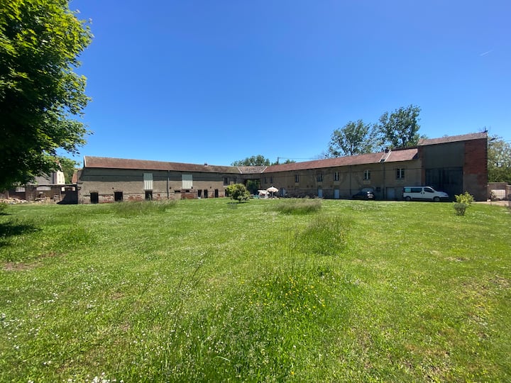 4 Pers.dans Une Ancienne Tuilerie Au Bord Du Canal - Montchanin