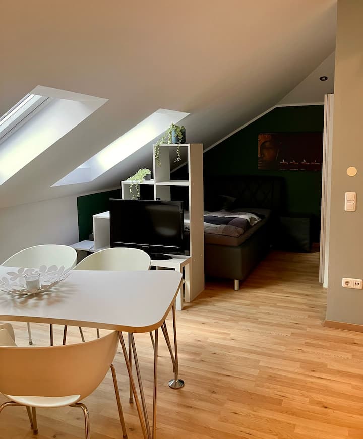 Moderne Dachgeschosswohnung - Plattling