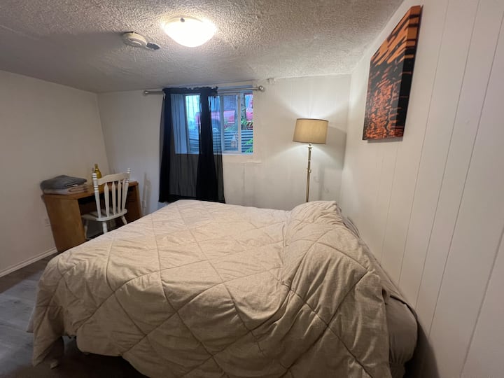Cozy Room Near Trails - Fredericton