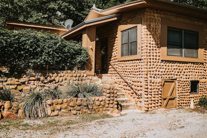Blue Moon Cabin - Medicine Park, OK
