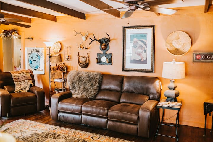 Blue Moon Cabin - Lake Lawtonka, OK