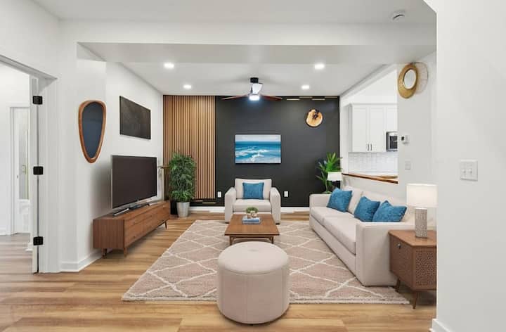 Modern Home In Cleveland - Cleveland, OH