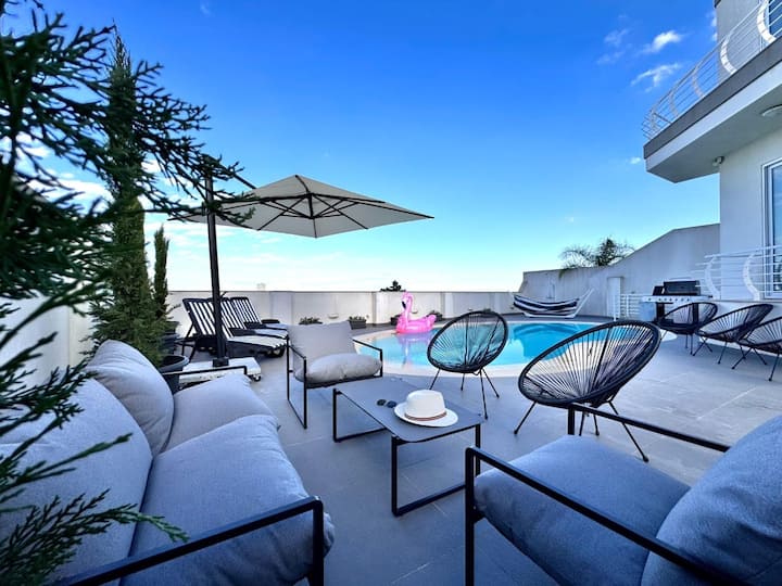 St Julian's Hillside Villa With Pool - Malta