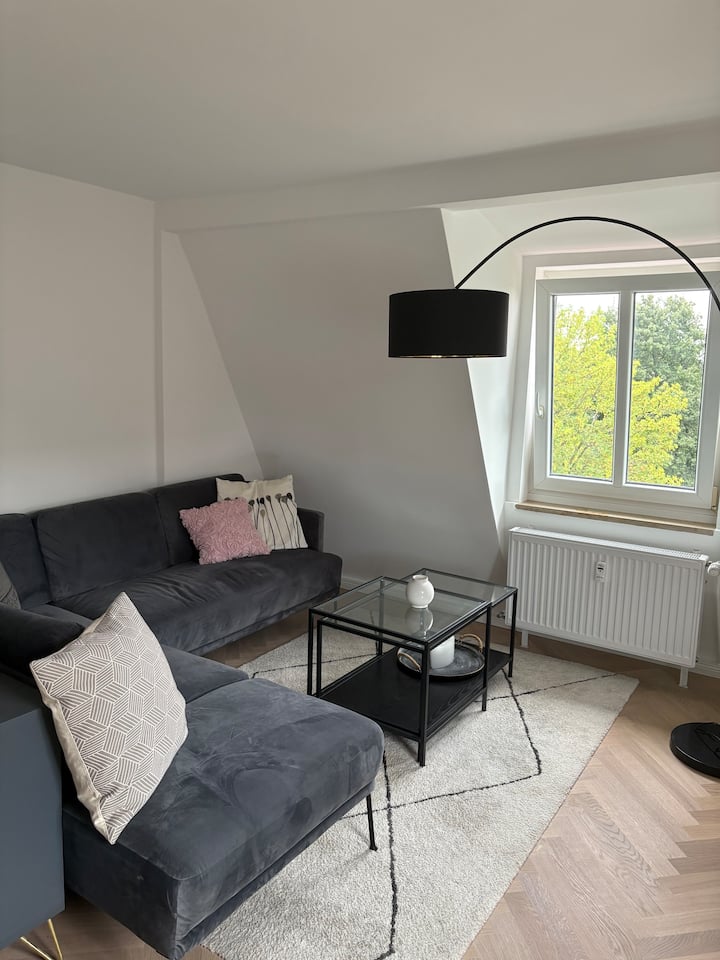 Bright & Central 1-bedroom Apartment In Munich - Munique