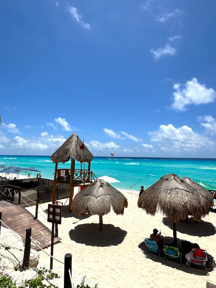Hermosa Casa Alado De La Playa 5 Recámaras - Cancún