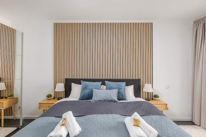 Kalina Suites | Rhine • Basf • Abbvie • Uni - Mannheim Hbf Station