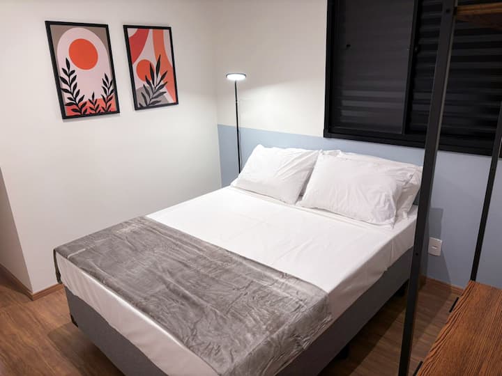 Apto. 2q C/ Ar | Piscina | Próx. Av. Champagnat - Franca