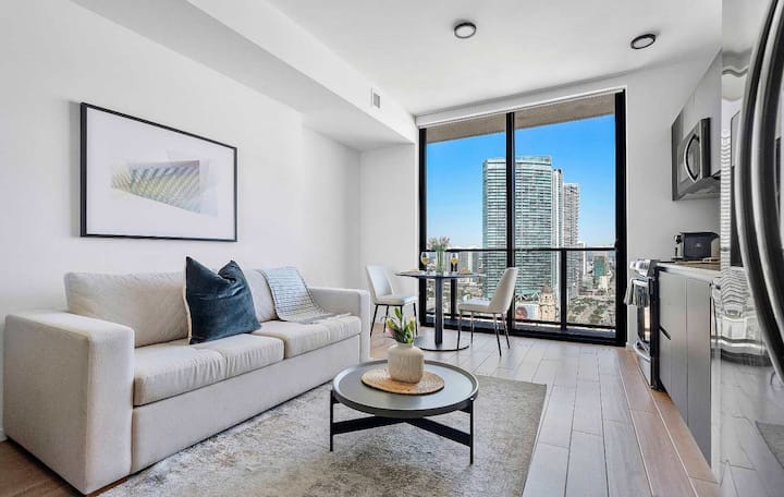Breathtaking Views Studio Suite | Downtown Miami - Miami, FL