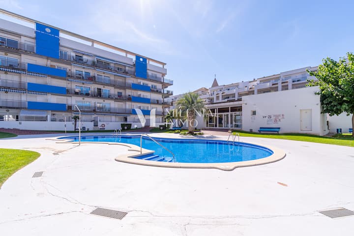 Milenial Immo | Bm Roses: Canal, Terraza Y Piscina - Llançà