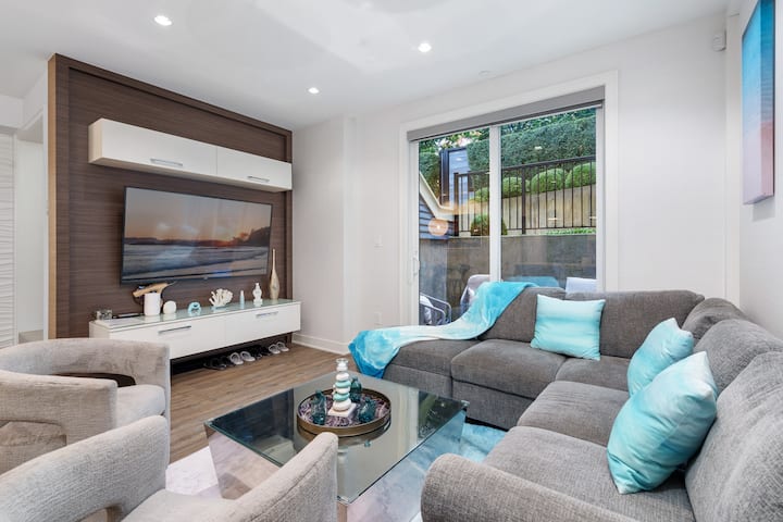 Kitsilano Retreat: Private 3-bed W/ Parking & Bbq - Vancouver