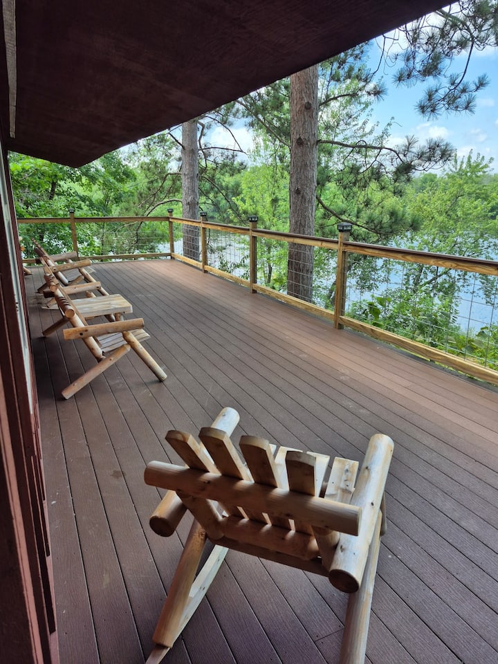 Cabin On The Wisconsin River - Wisconsin Dells, WI
