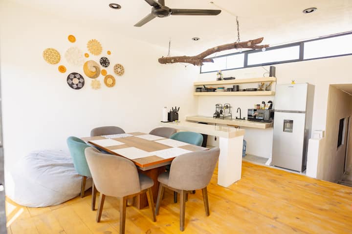 La Santiaguera, Stella. Centro Histórico. - Merida