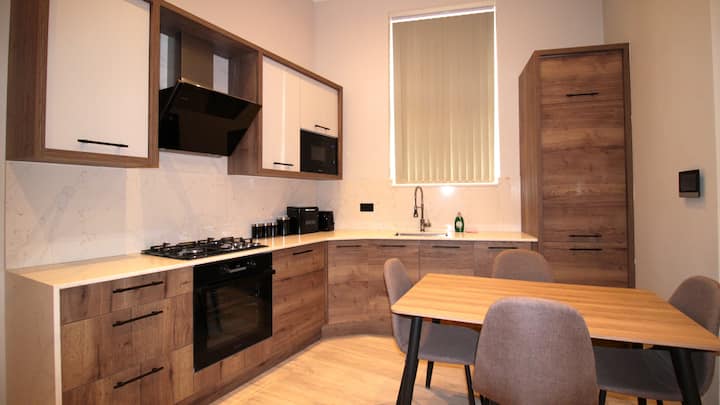 Terrific 2bed 2bath Duplex With Parking - London