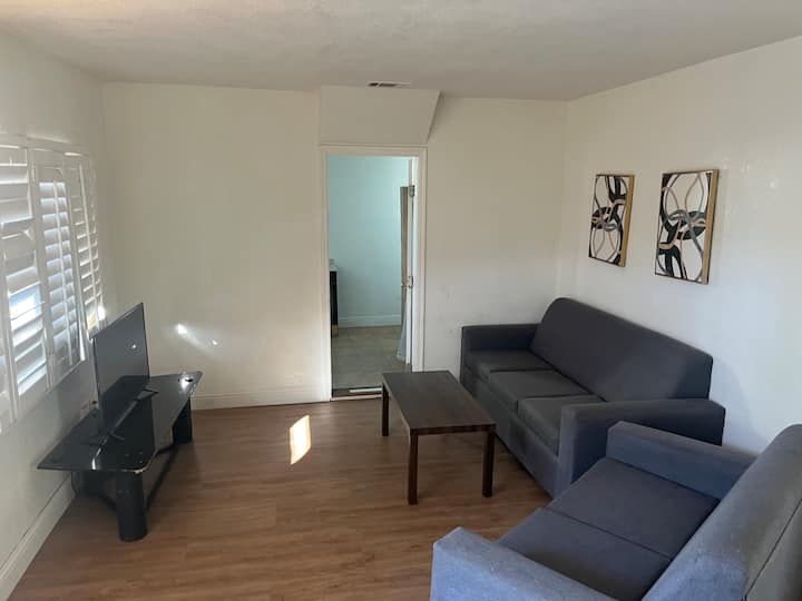 3 Bdrm 2bath Home Near Midtown - Sacramento, CA