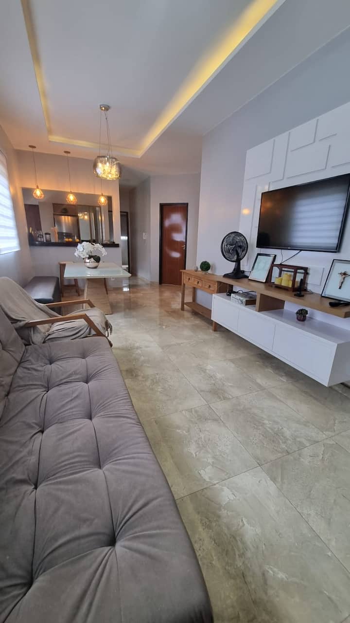 Casa Charmosa Ventilada Próximo à Praia - São Luís