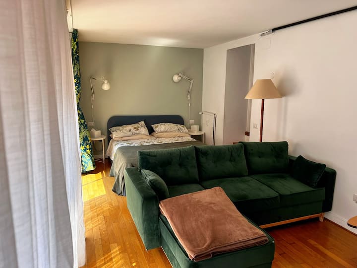 Stay By The Pantheon In The Heart Of Historic Rome - Roma