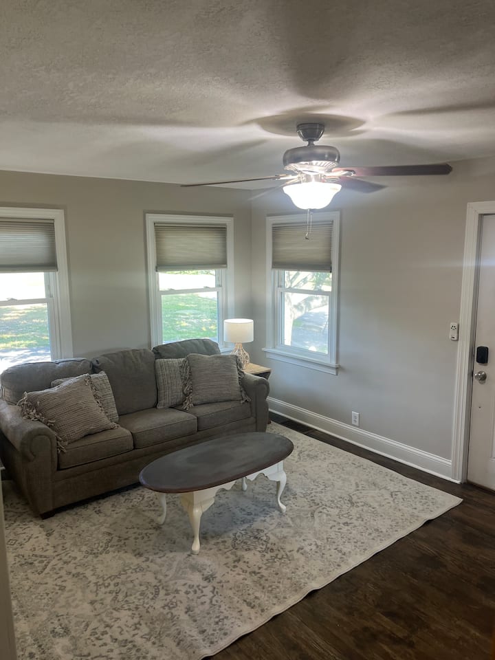 The Spot! Newly Renovated - Red Hills State Park, Sumner