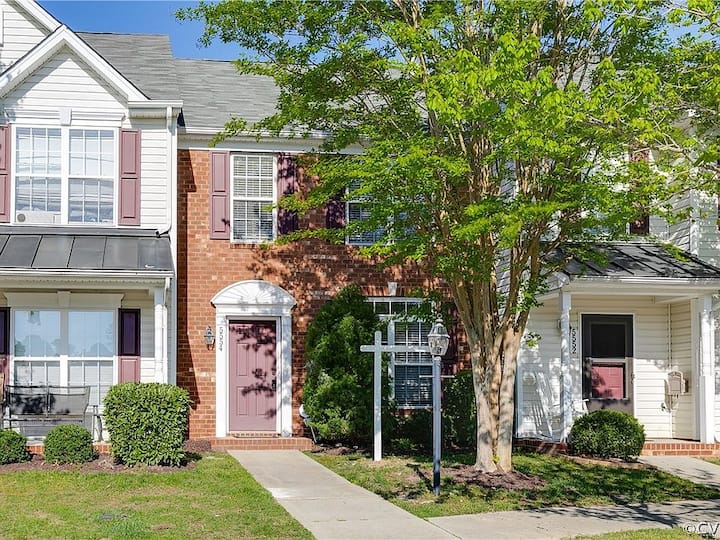 Small Townhouse 3b2ba - Chesterfield, VA