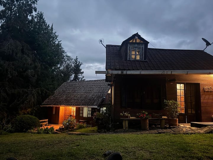 Cabaña Hansel Y Gretel En Subachoque - Subachoque