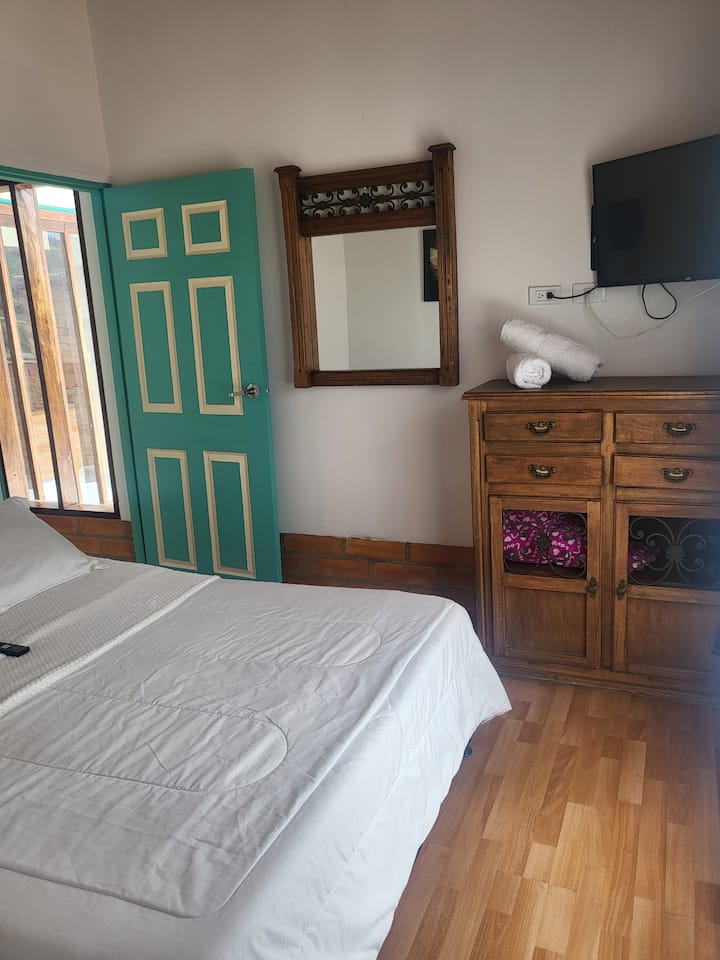 Habitación Privada 201-  Hotel Oasis Jardín - Jardín