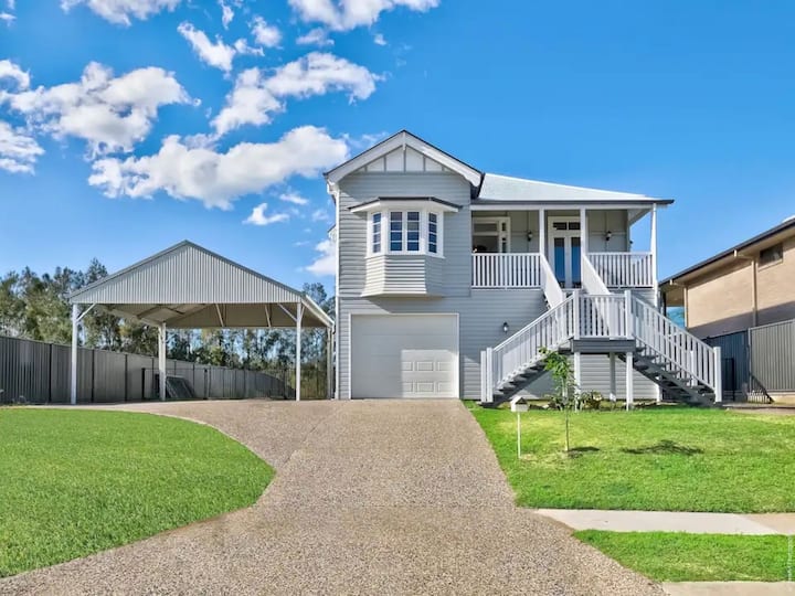 Hamptons House On Fraser Coast - Burrum Heads