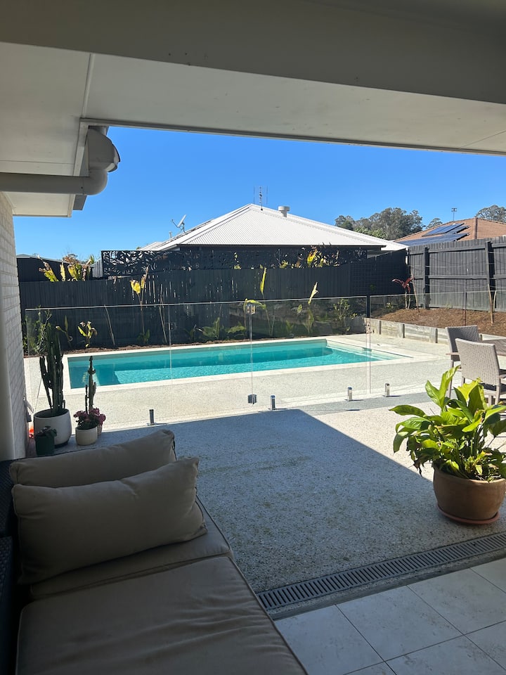 Eumundi Retreat + Pool - Walk To Town - Cooroy