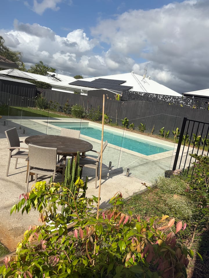 Family Friendly, Pool - Walk To Town - Cooroy
