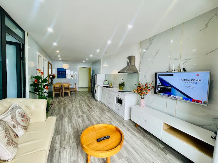 Duy's 2 Bedroom Apartment My Khe Beach - Da Nang