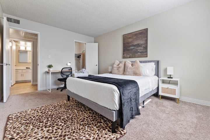 1br | Pool |Gym | 1 Mi To Banner Hospital - Mesa
