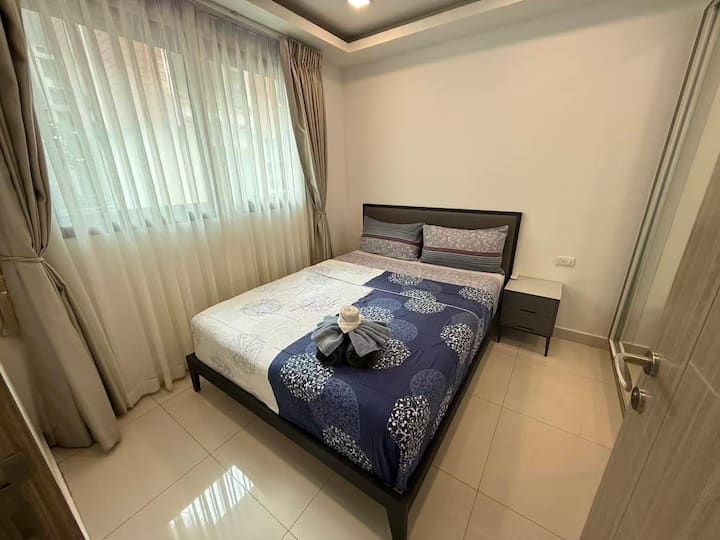 芭提雅网红公寓全新房漂亮泳池景观高速网络直达步行街海滩直达711便利店洗衣店宁静私密空中花园 - Pattaya City