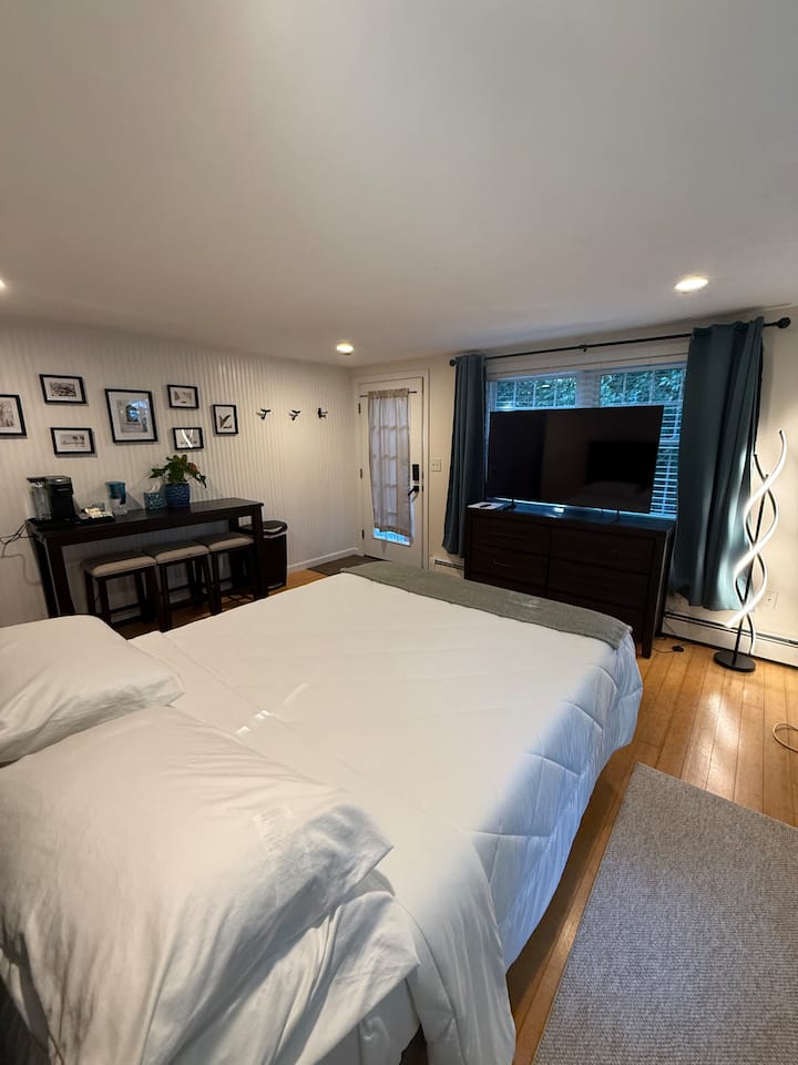Pine Point Guest Suite - Saco, ME