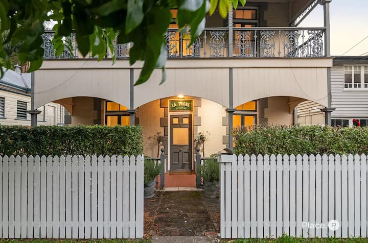 Modernised Heritage Inner City Abode C1886 4br 2br - Brisbane