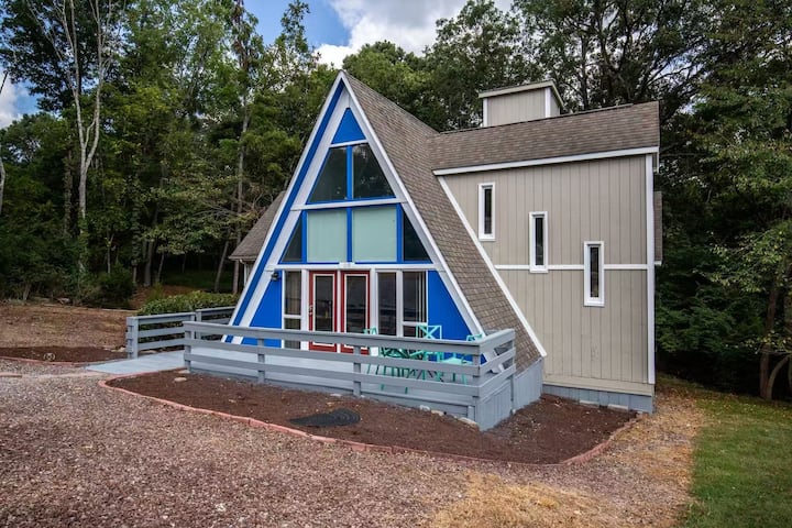 Massanutten Getaway Chalet! - Massanutten, VA
