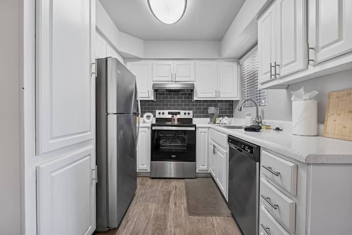 1 Chambre à Mesa | Piscine Et Salle De Sport | Près Du Centre-ville De Mesa - Mesa, AZ