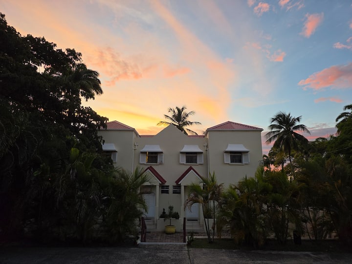 Gated Property Family Ready Walk To Restaurants Ac - Barbados