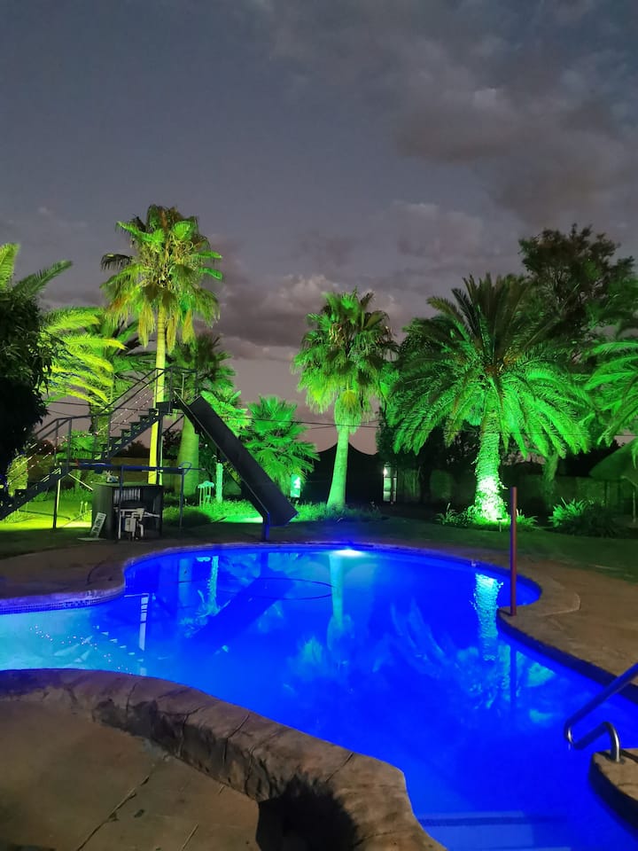 Knights In 2 Bedroom Apartment - Bloemfontein