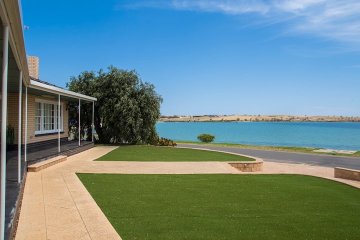 17 Eyre Ave - Streaky Bay
