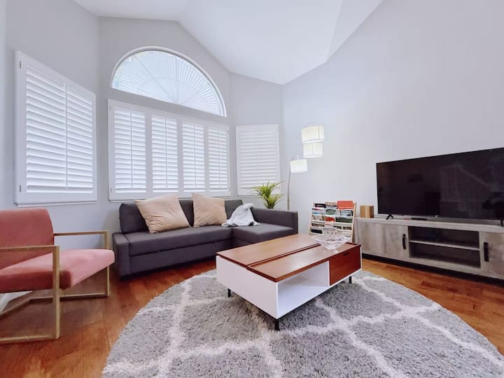 Spacious 4br/3ba Retreat | Perfect For Families - Milpitas, CA