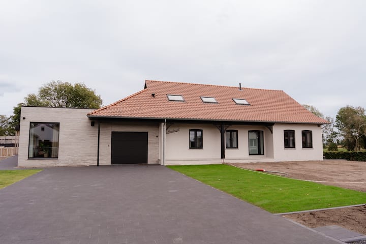 De Meerheuvel: Groepswoning Voor 16-18 Personen - Maaseik