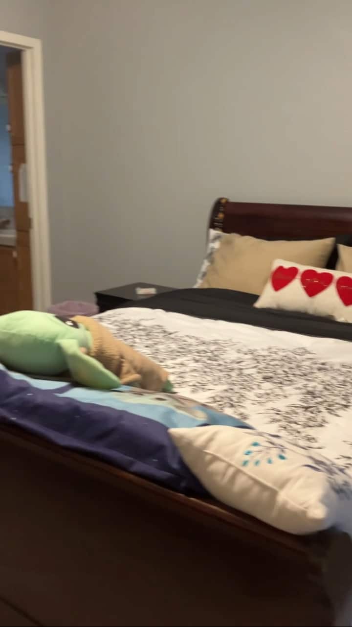 Desert Palace Master Room - Kingman, AZ