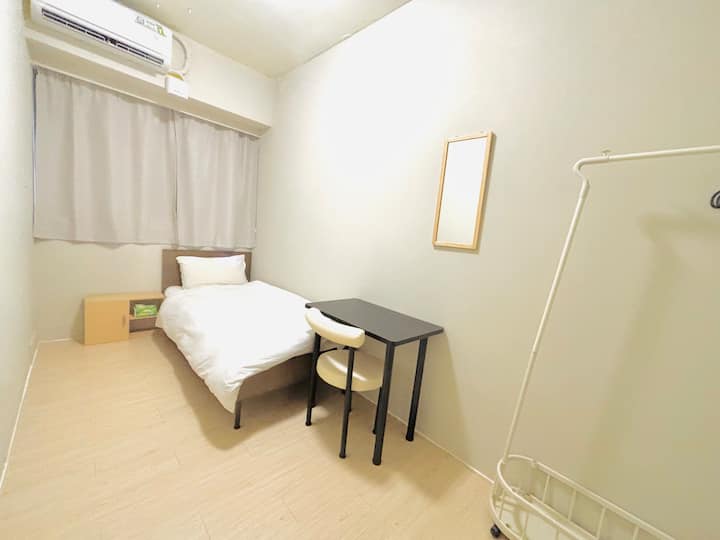 Cozy Single Room (W/ Window)#107|near Ntu Hospital - Taipei