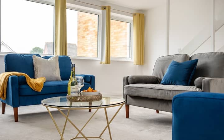 Driveway Parking | Pool Table | Central Orpington - Sevenoaks