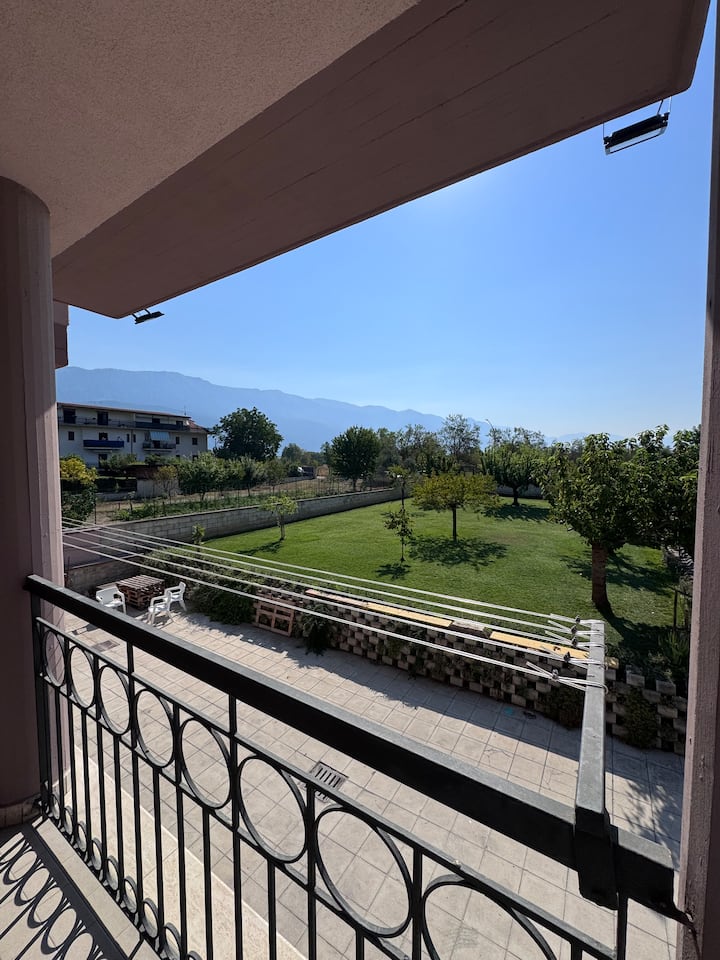Ampio Appartamento In Villa - Sulmona