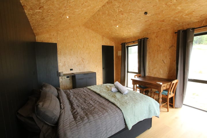 Enys Studio - Broken River Ski Area