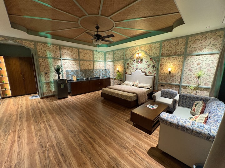 The Taj By*the Maharaja's Heaven - Jaipur