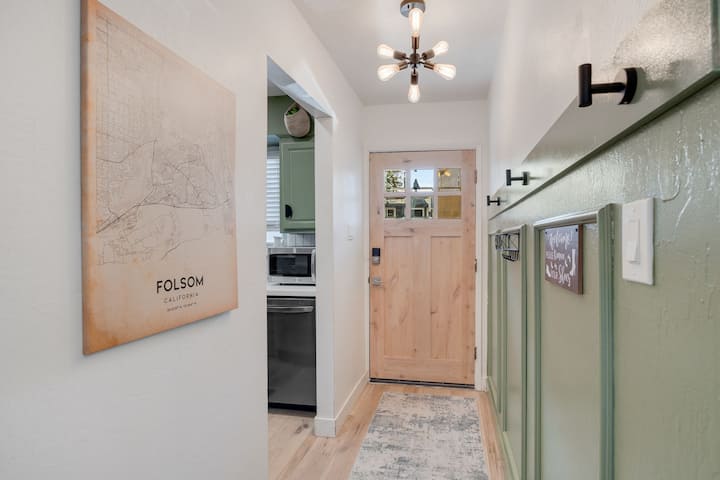 3bd 2bath Half Unit, Close To Old Folsom/ Trails - Folsom, CA