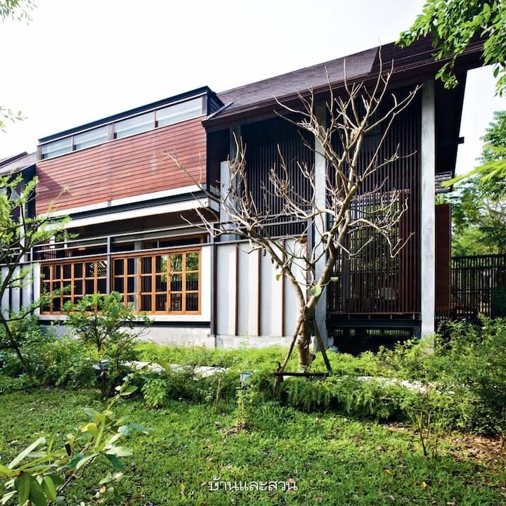 บ้านดำเนิน 88
Baan Dam Noen 88
Holiday Home - Damnoen Saduak
