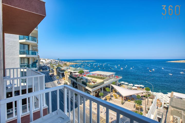 Seafront 1br Home W/private Balcony & Ac In Qawra - Malta