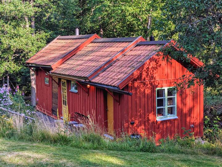 Mysig Stuga Med Bastu. - Oskarshamn
