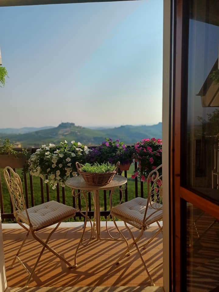 High Views At Castel Rocchero - Acqui Terme